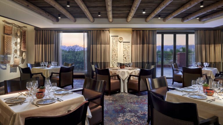 The 7 Best Restaurants in Phoenix With a View That Will Take Your ...