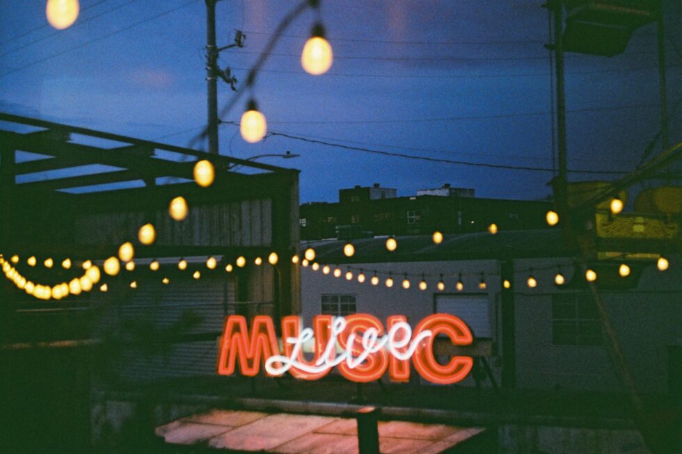 9 Best Bars and Restaurants in Phoenix to Enjoy Live Music - Lost In ...