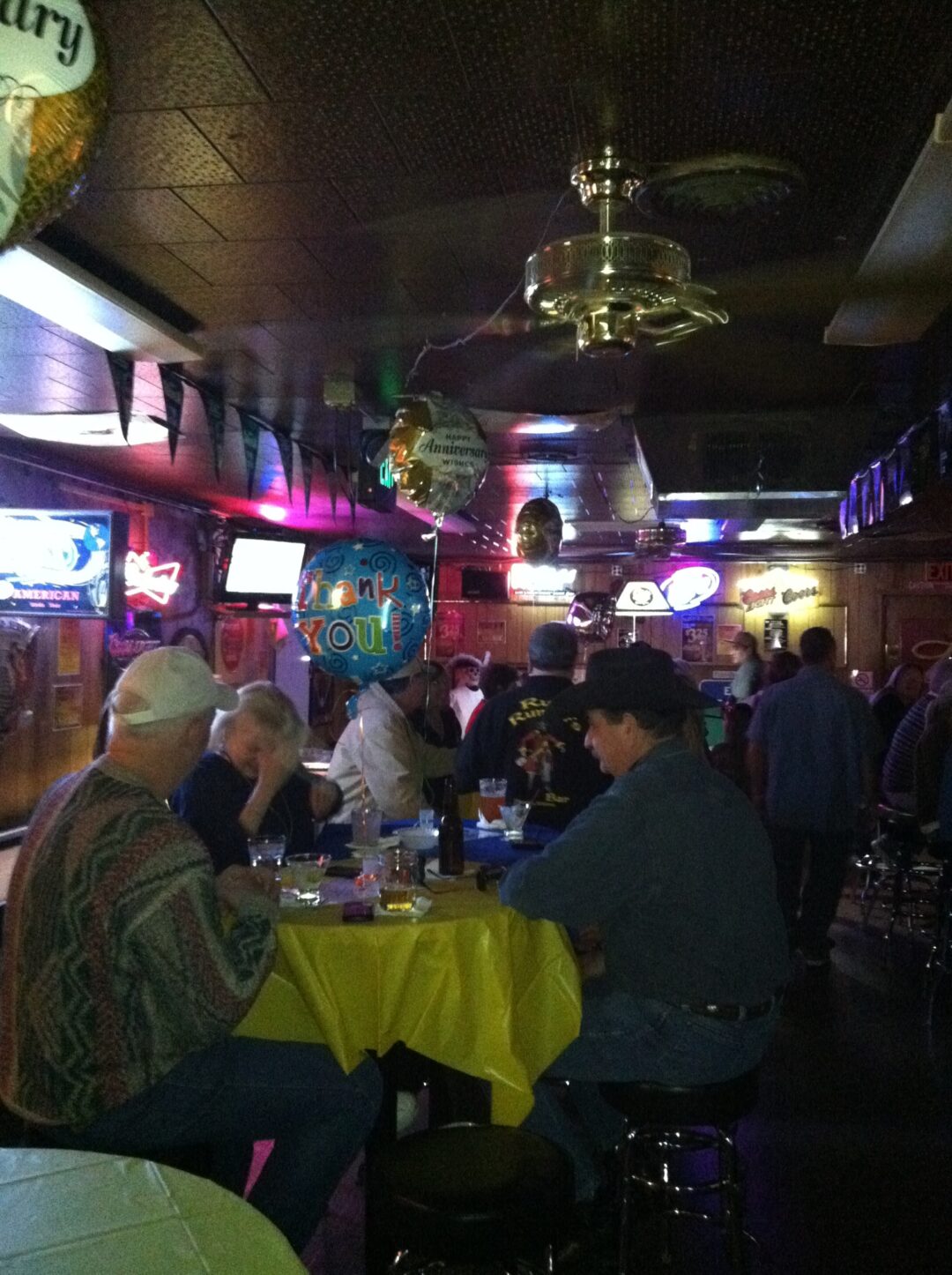 8 Best Dive Bars You Should Visit in Phoenix - Lost In Phoenix